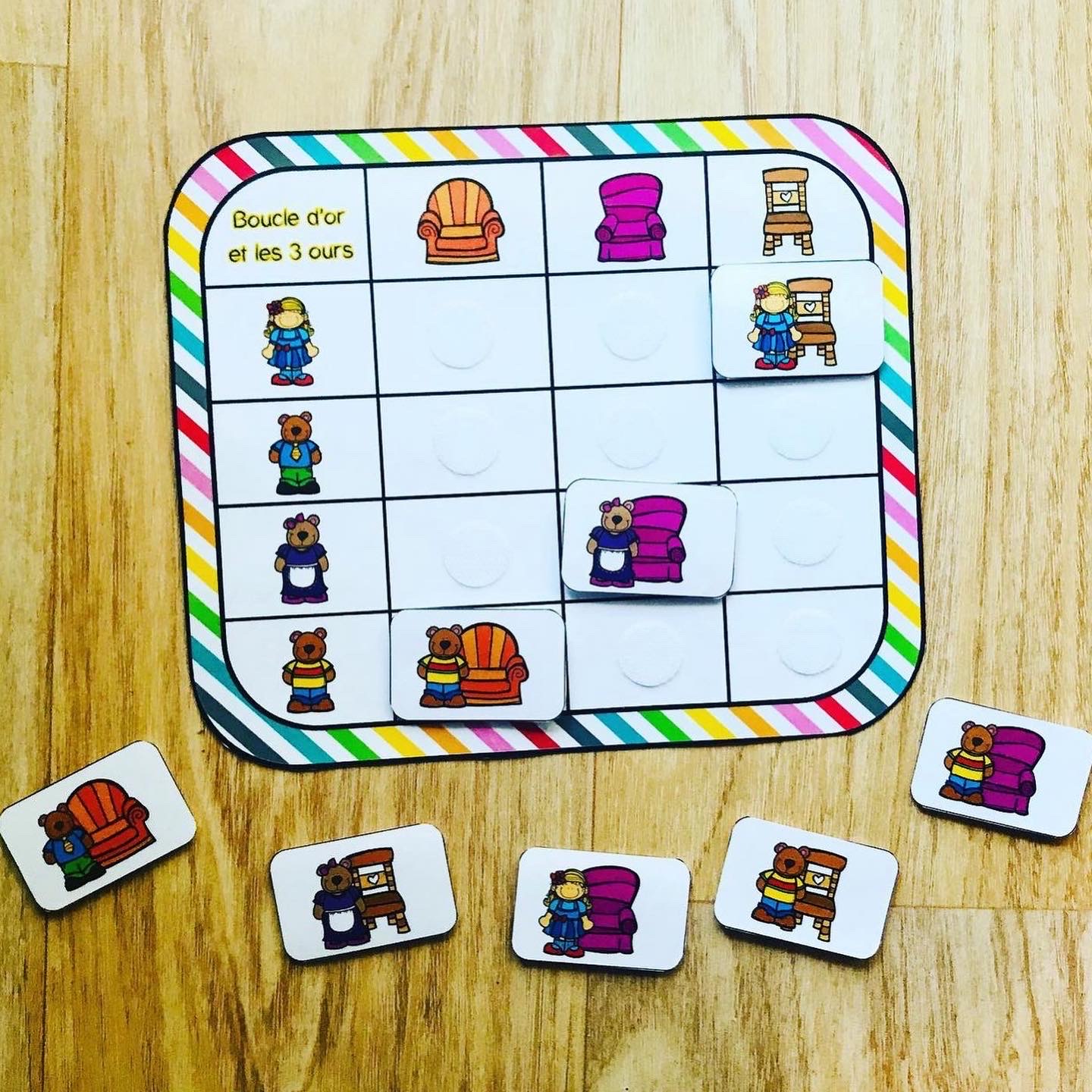 Crayons, Cahiers & Sourires - BOUCLE D'OR ET LES TROIS OURS