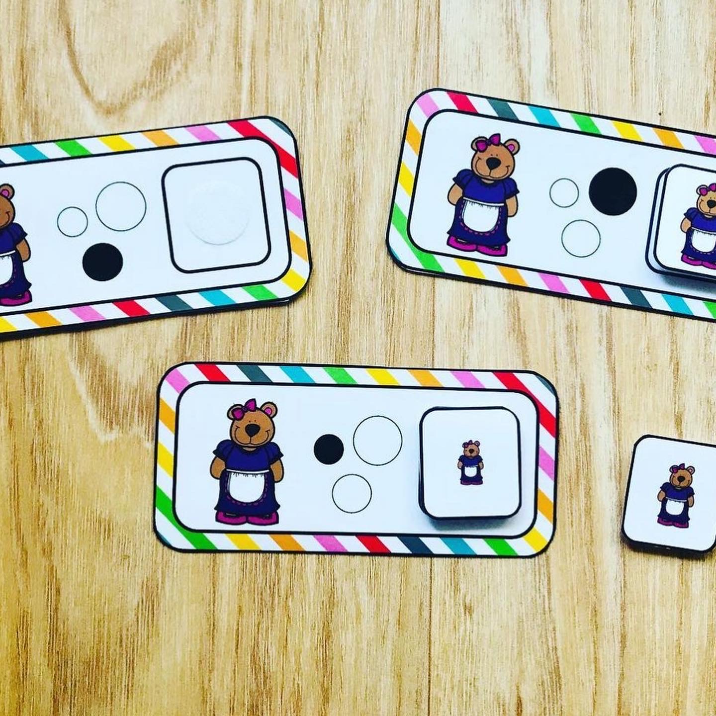 Crayons, Cahiers & Sourires - BOUCLE D'OR ET LES TROIS OURS