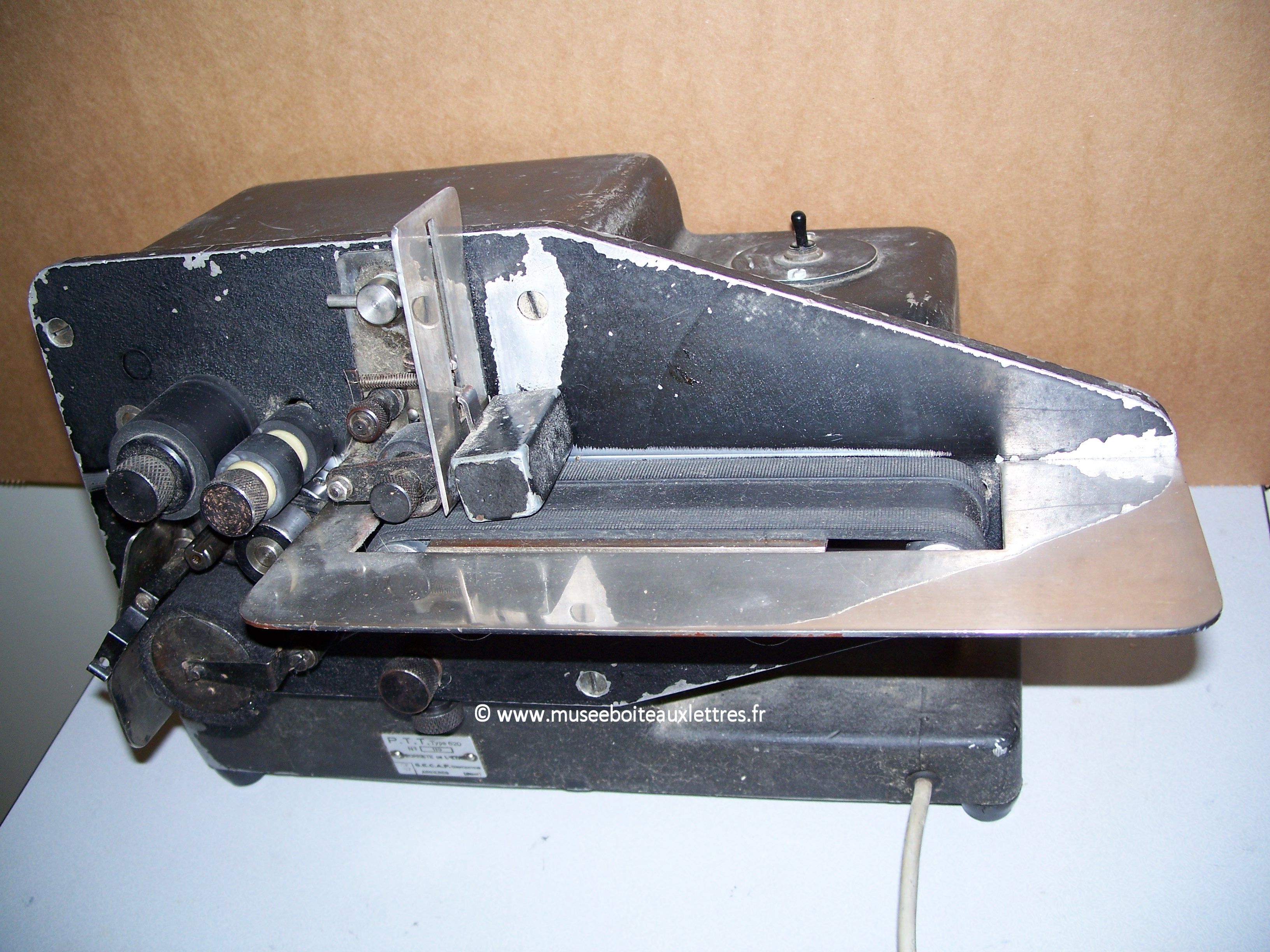 Machine à oblitérer le courrier daguin secap krag RBV flier mégras.